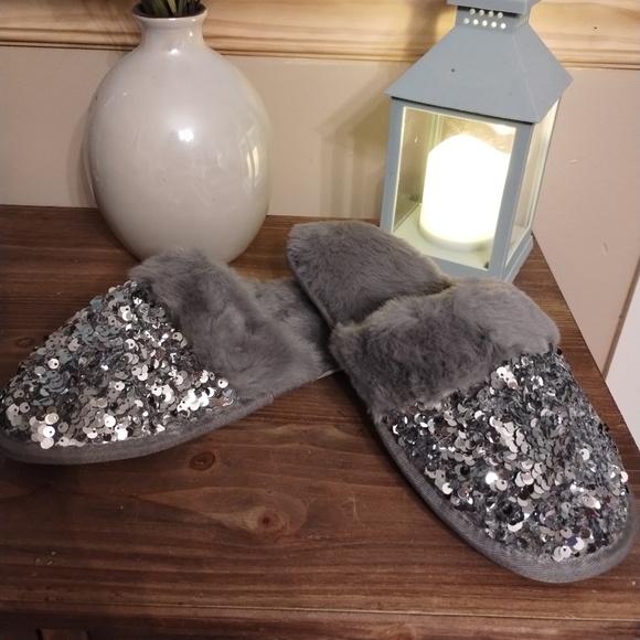 Shoes | Ga Glitter Fuzzy Slippers | Poshmark